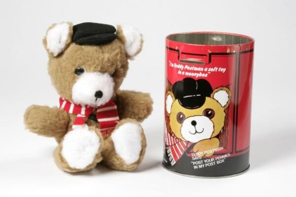 Teddy Postman | V&A Explore The Collections