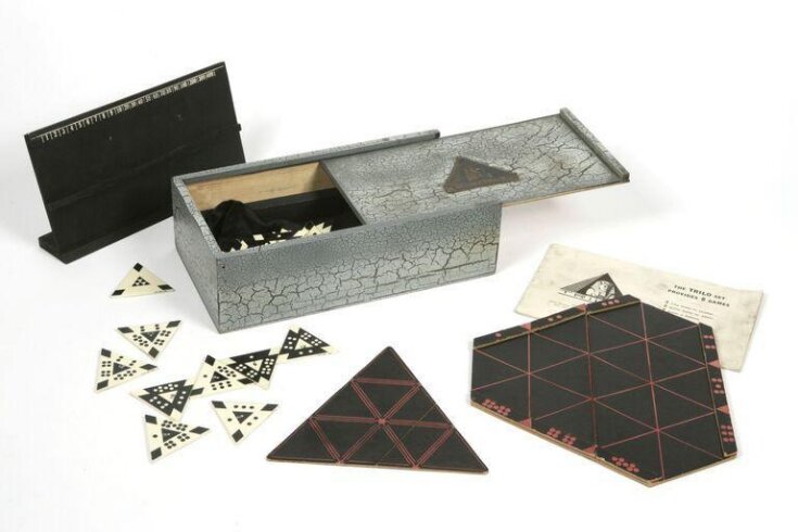 trilos | V&A Explore The Collections