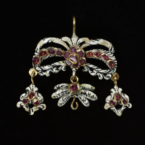 Earring | Unknown | V&A Explore The Collections