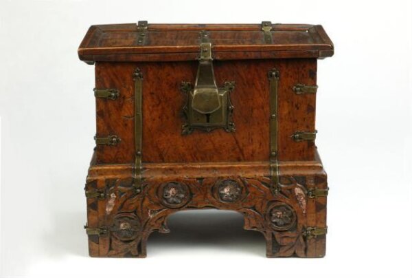 Coffer | V&A Explore The Collections