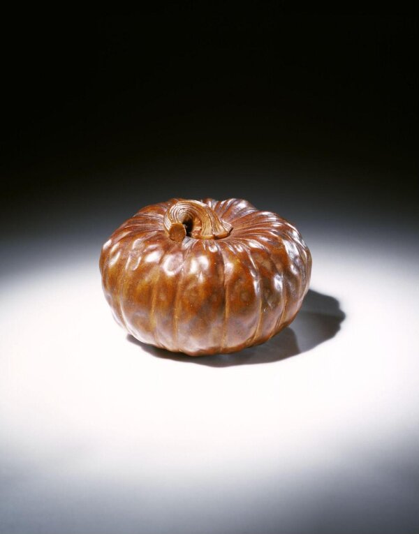 Netsuke | Ikkan | V&A Explore The Collections