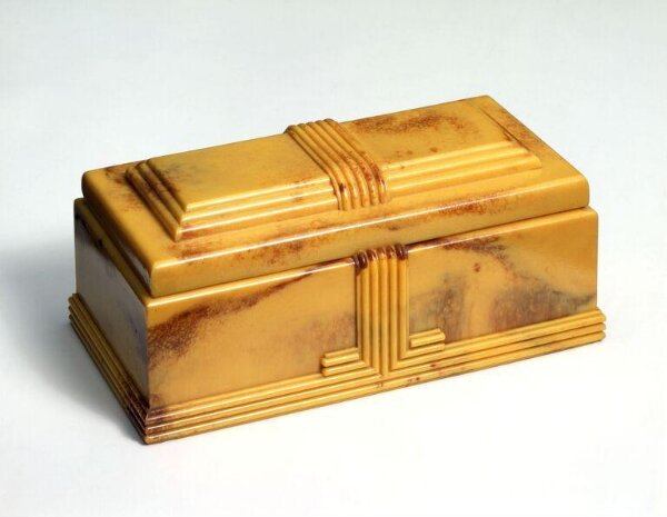 Cigarette Box | V&A Explore The Collections