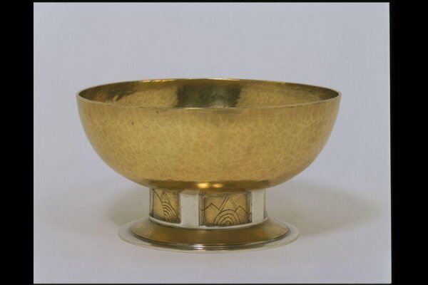 Bowl | Himsworth, Joyce | V&A Explore The Collections
