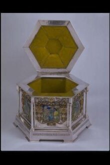 Casket | Hatton, Richard G. | V&A Explore The Collections