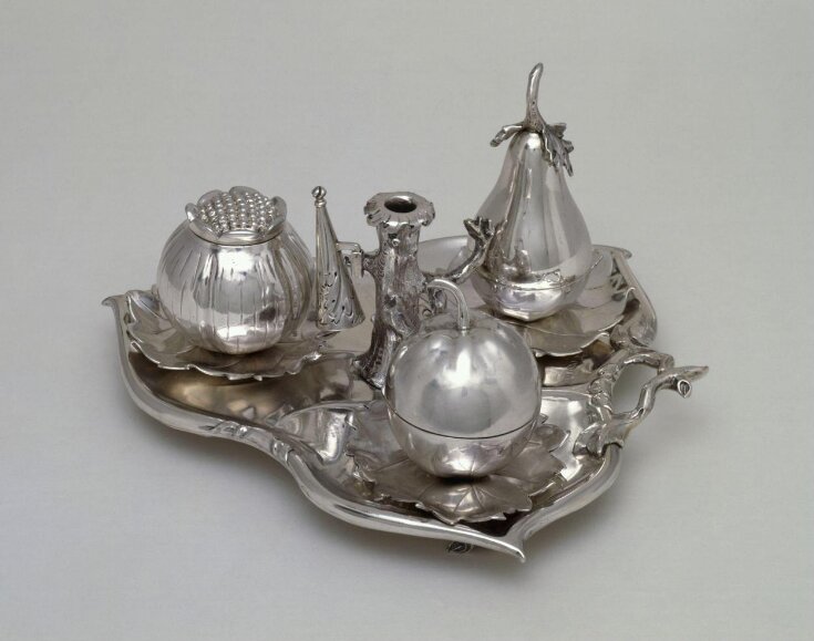 Inkstand | Robert Hennell III | V&A Explore The Collections