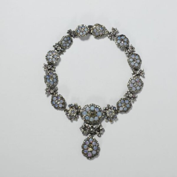 Necklace | Unknown | V&A Explore The Collections