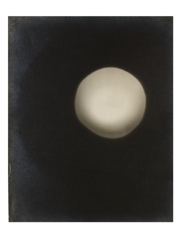 Photograph | Curtis Moffat | V&A Explore The Collections