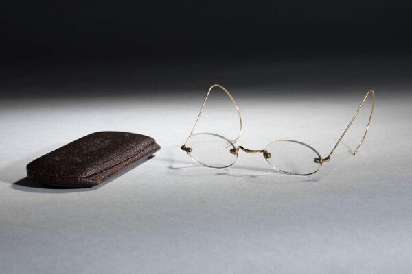 Spectacles | Unknown | V&A Explore The Collections