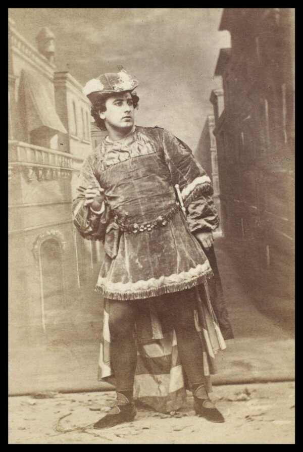 Guy Little Theatrical Photograph | V&A Explore The Collections