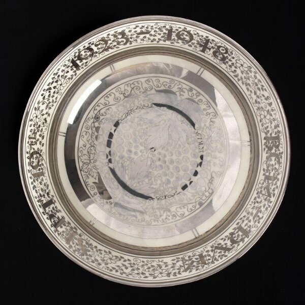 Bowl | Talbot, Samuel C. | V&A Explore The Collections