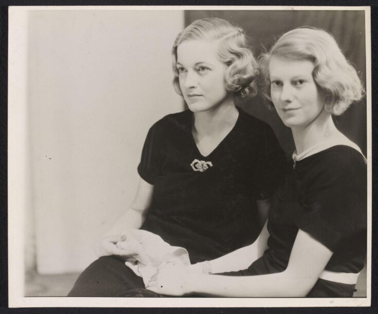 Photograph | Curtis Moffat | V&A Explore The Collections