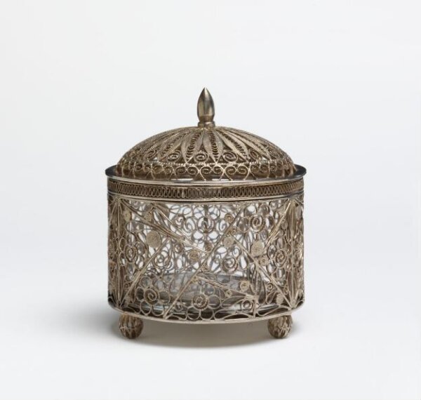 Lidded Box | V&A Explore The Collections
