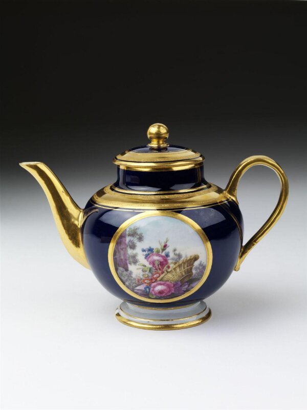 Teapot | V&A Explore The Collections