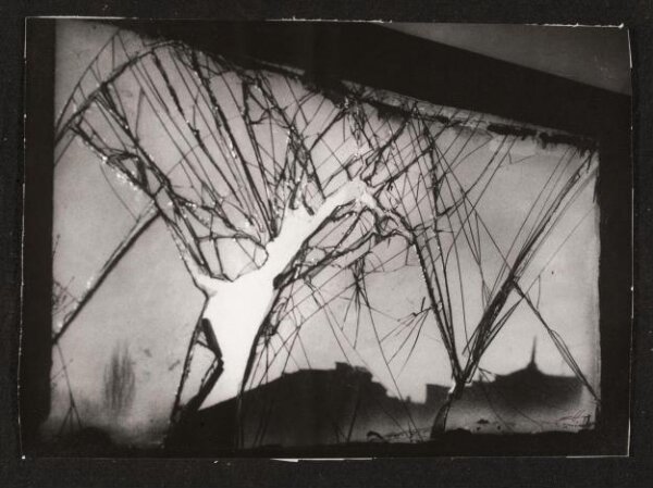 Broken Glass | Hartwig, Edward | V&A Explore The Collections