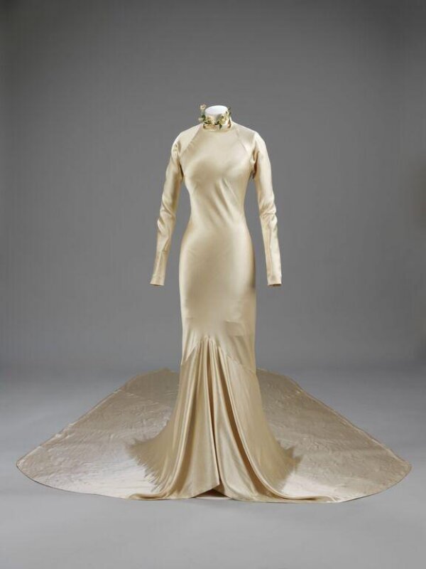 Wedding Dress | James, Charles | V&A Explore The Collections