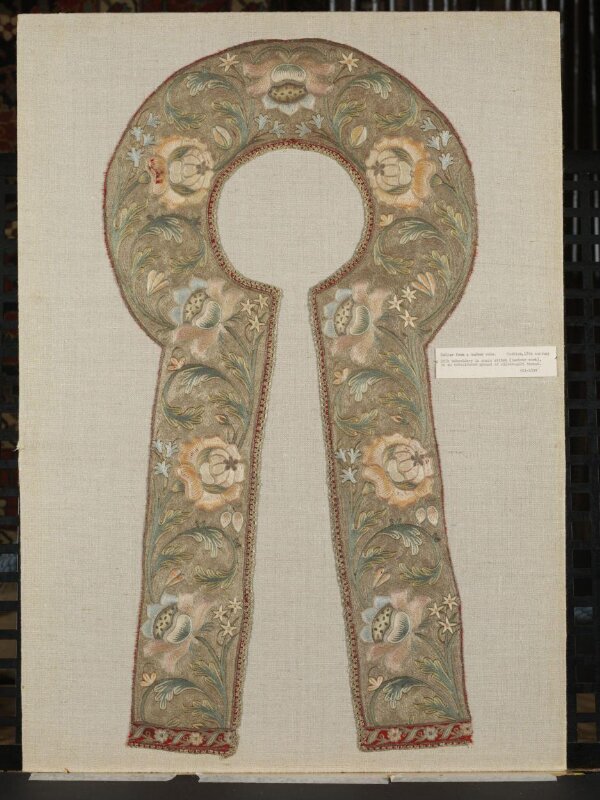 Collar | V&A Explore The Collections