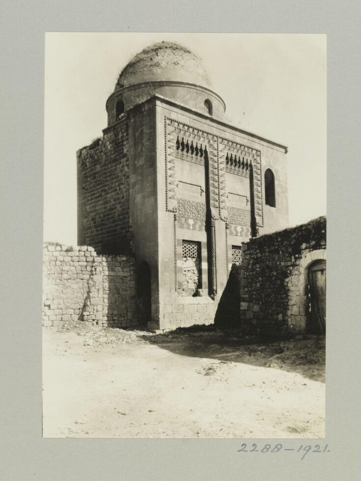 Mausoleum of Othman ibn Ughulbak al-Hanafi, Aleppo | K.A.C. Creswell ...