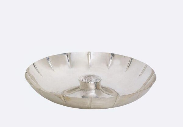 Bowl | Musgrove, Peter | V&A Explore The Collections