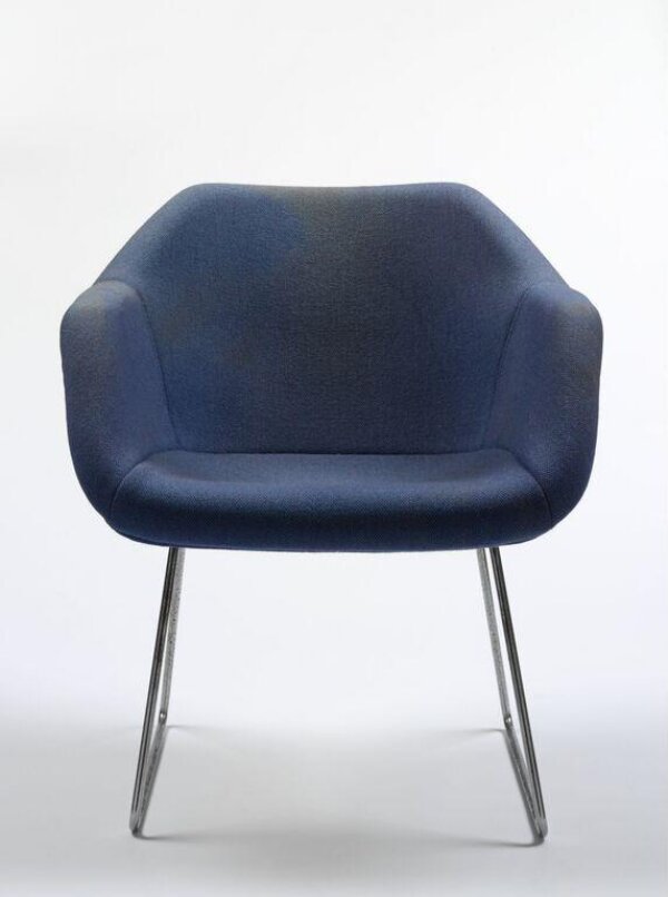 Polypropylene Armchair | Robin Day | V&A Explore The Collections