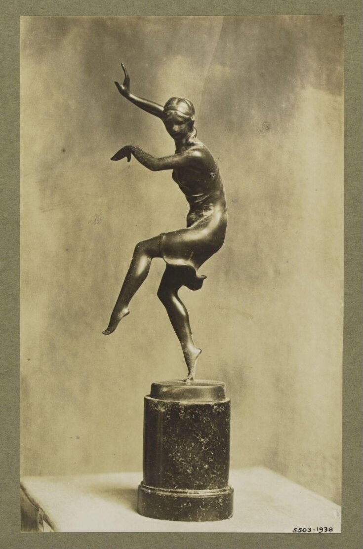 Photograph | Lux, Elek | V&A Explore The Collections