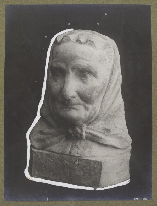 Photograph | claret | V&A Explore The Collections