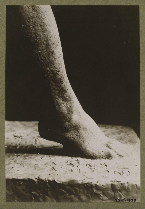 Photograph | Aaltonen, Wäinö | V&A Explore The Collections