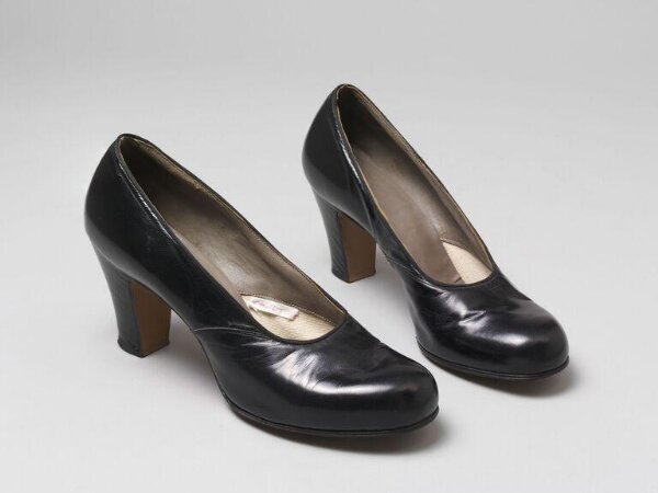 Pair of Shoes | V&A Explore The Collections