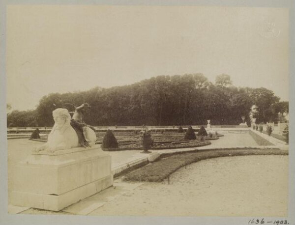 Photograph | Atget, Jean-Eugène-Auguste | V&A Explore The Collections