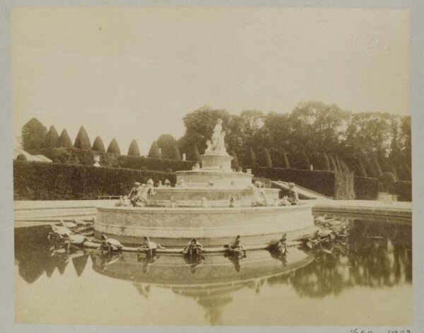 Photograph | Atget, Jean-Eugène-Auguste | V&A Explore The Collections