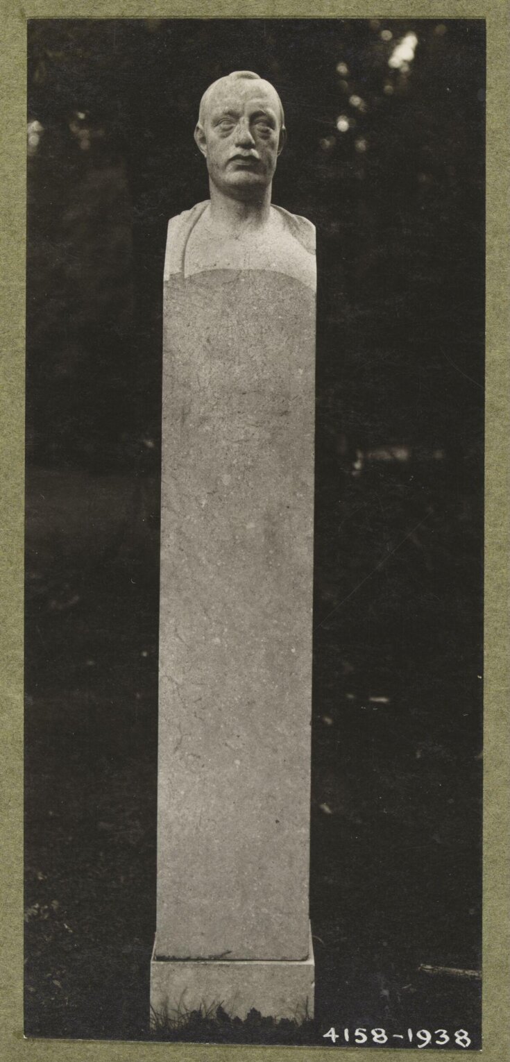 Photograph | unknown | V&A Explore The Collections