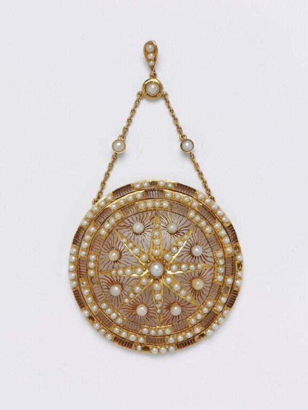 Pendant | V&A Explore The Collections