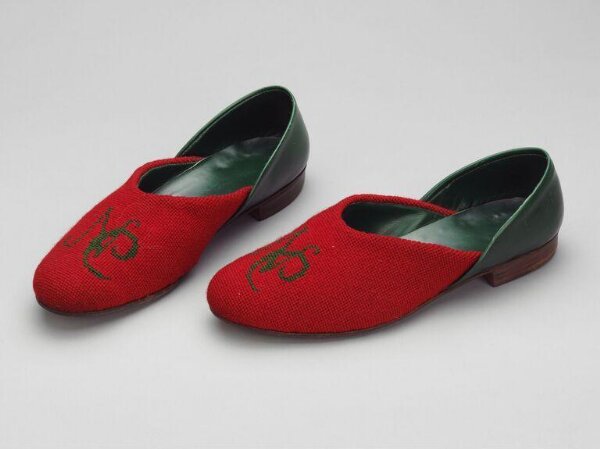 Theatre Costume | Thompson, Estelle Merle | V&A Explore The Collections