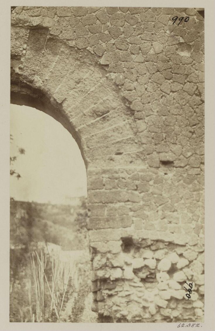 Construction of Arch and Opus Incertum in the Emporium, B.C. 175 ...