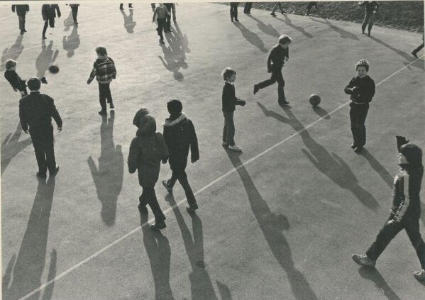 'PLAYTIME' | Brooking, Alec Richard (FRPS) | V&A Explore The Collections