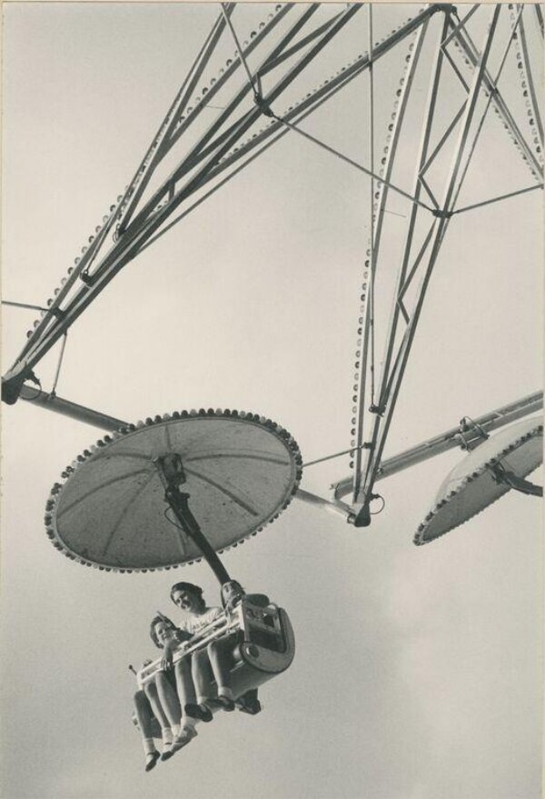 "IT'S GREAT!" | Brooking, Alec Richard (FRPS) | V&A Explore The Collections