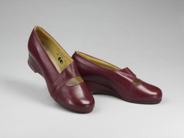 Colleen | V&A Explore The Collections