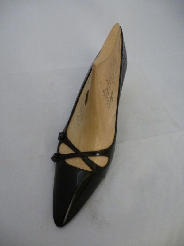 Shoes | V&A Explore The Collections