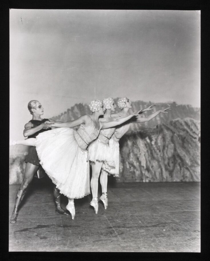 Apollon Musagète | Sasha | V&A Explore The Collections