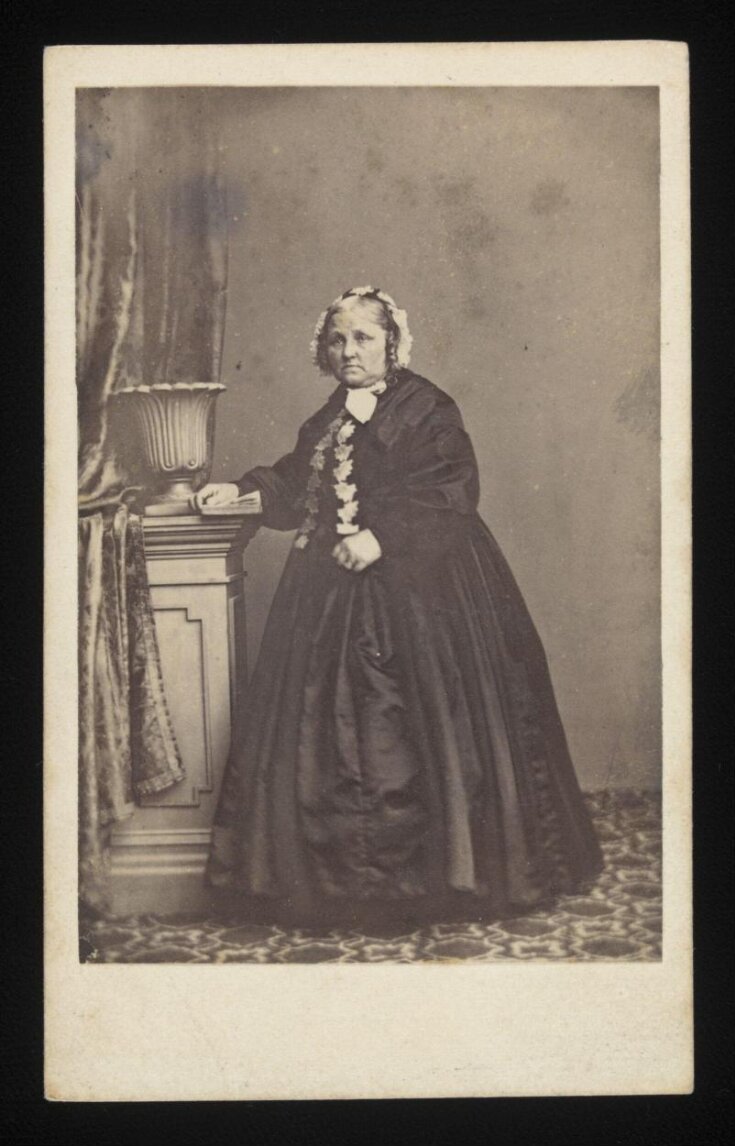 Mrs Elizabeth Peggs | V&A Explore The Collections