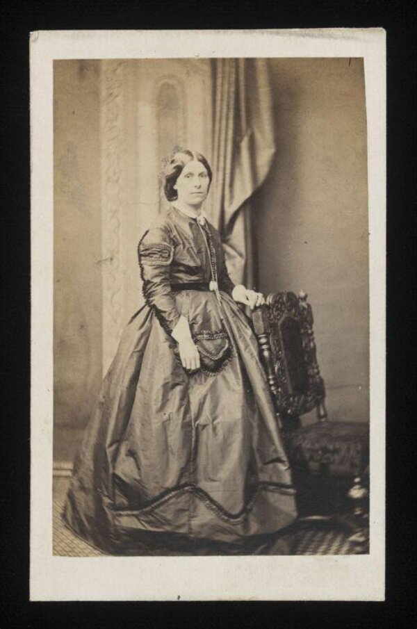 Portrait of a Woman | Ayling, Stephen | V&A Explore The Collections