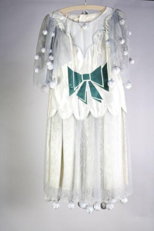 Theatre Costume | Spurling, Ian | V&A Explore The Collections