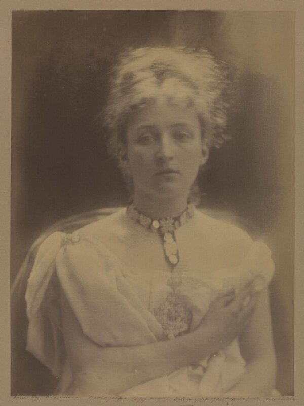 Isabel Bateman | Julia Margaret Cameron | V&A Explore The Collections