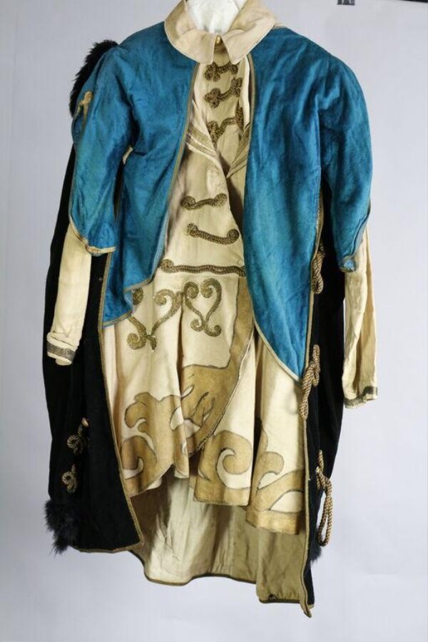 Theatre Costume | V&A Explore The Collections