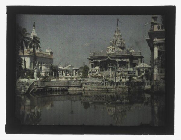 Photograph | Messinger Murdoch, Helen | V&A Explore The Collections