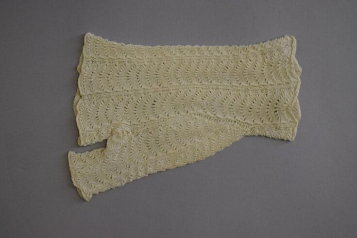 Mitten | V&A Explore The Collections