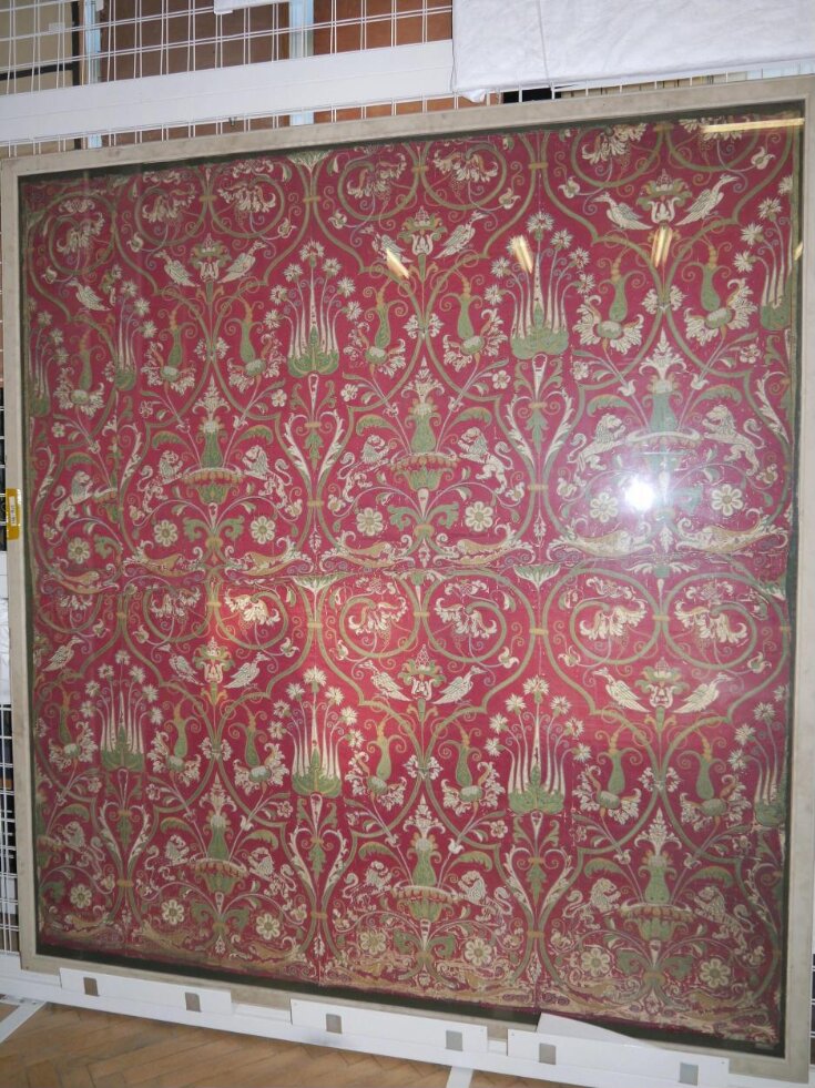 Hanging | V&A Explore The Collections