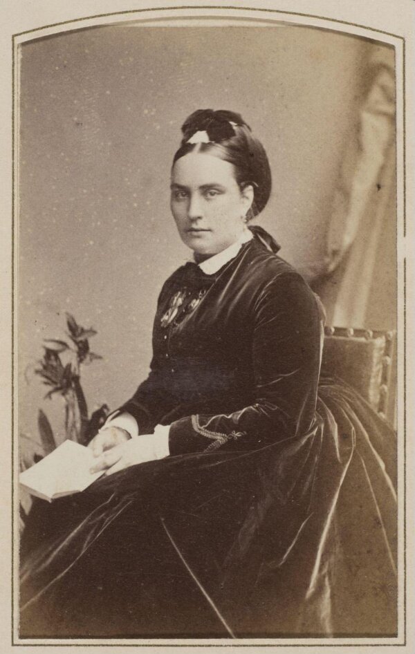 Photograph | Edith Mary Paget | V&A Explore The Collections