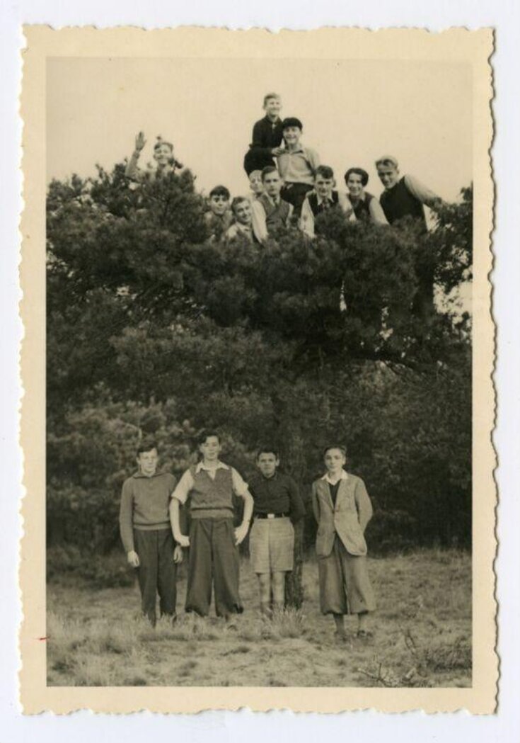 People Up Trees | V&A Explore The Collections