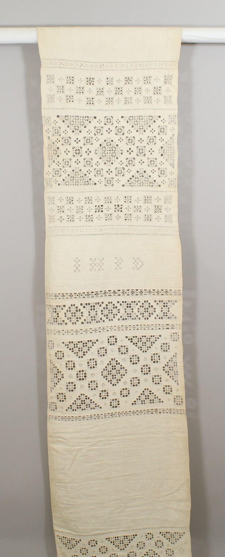 Hanging | V&A Explore The Collections