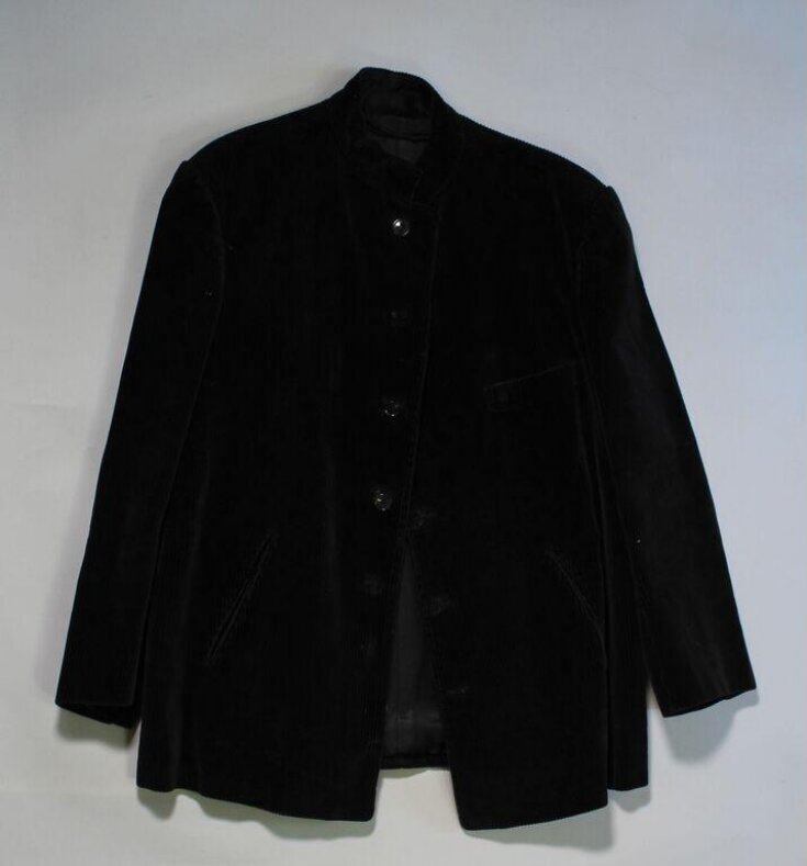 Suit worn by Edward Gordon Craig | unknown | V&A Explore The Collections